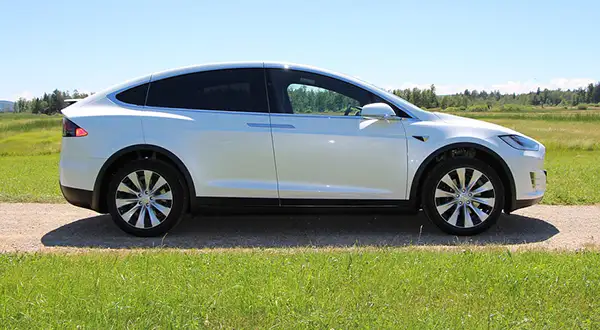 Tesla’s cars may be in charge, but its batteries are in the fast lane ...